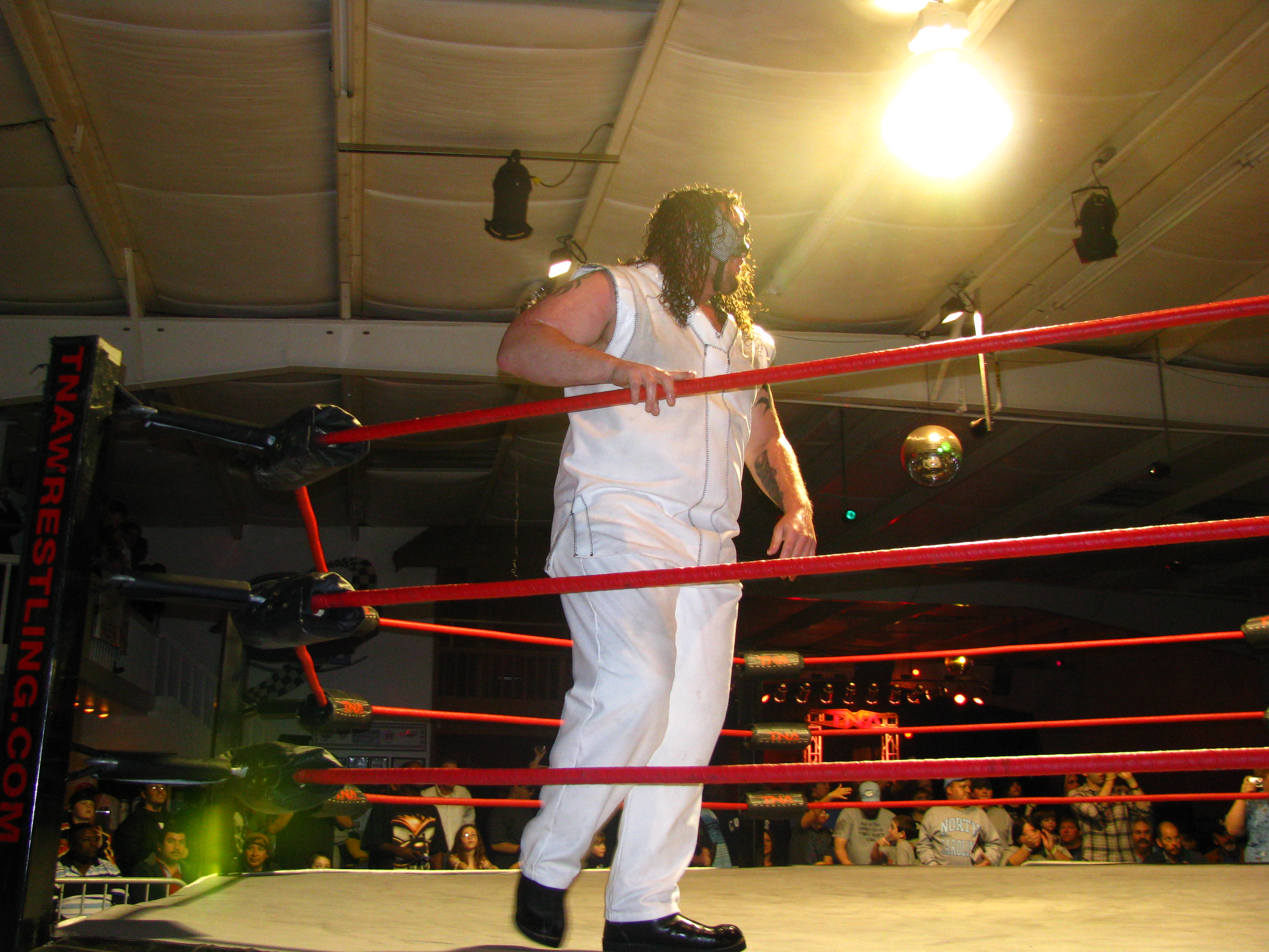 PWTorch.com - TNA News: Pictures from TNA's house show and meet-and ...